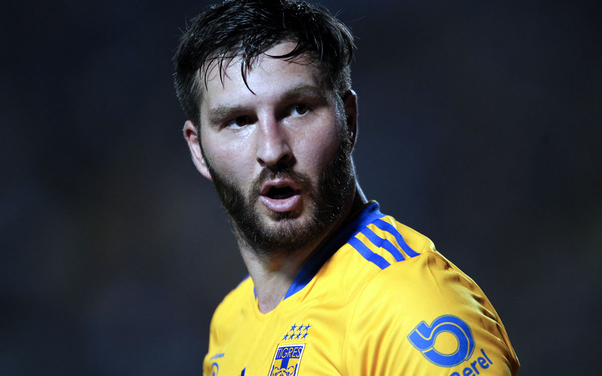 Gignac 'regañó' al hijo del Diente López por usar playera del PSG ...