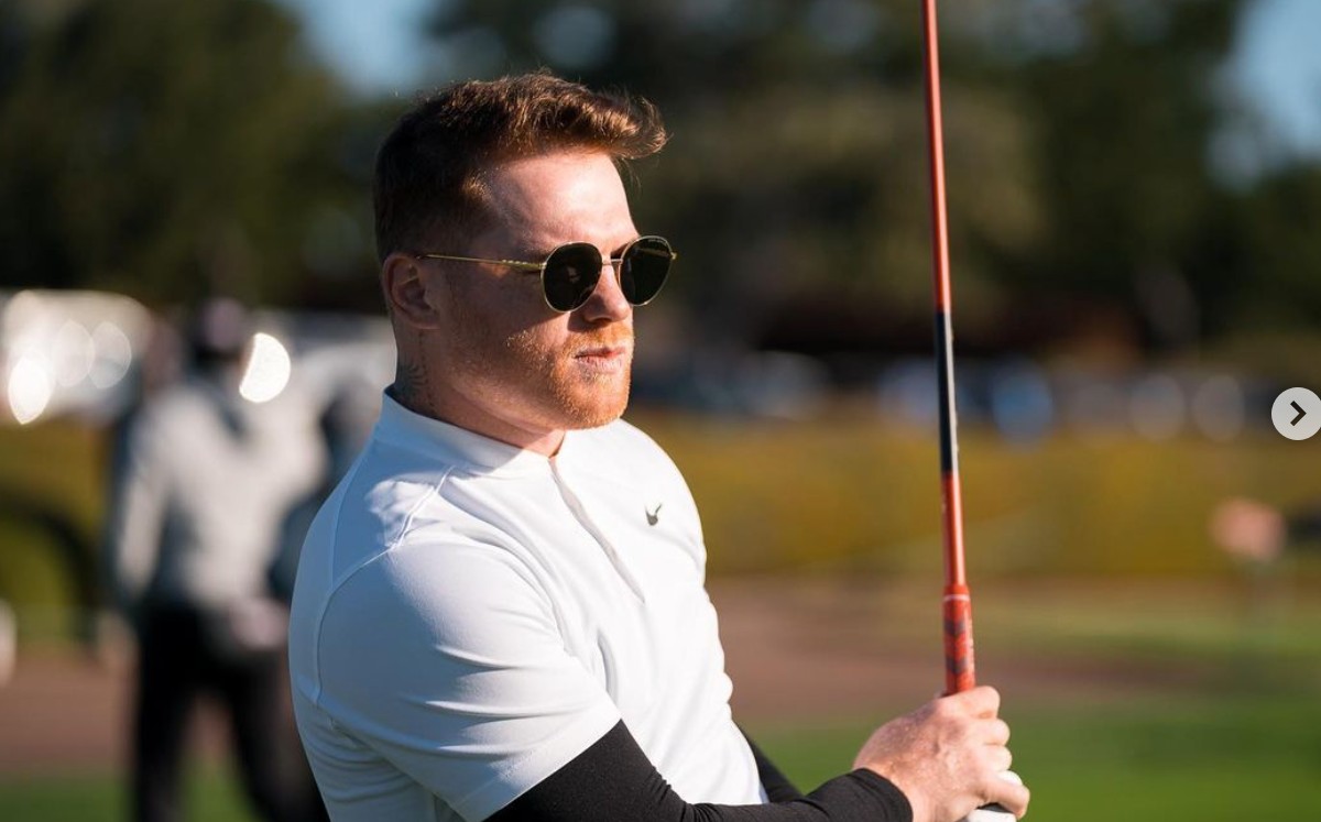 Canelo Álvarez maravilla con espectacular tiro en torneo de golf VIDEO