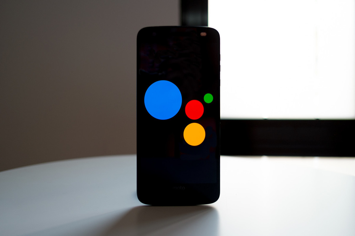 Truco: cómo tomarte una selfie con tu celular sin utilizar las manos