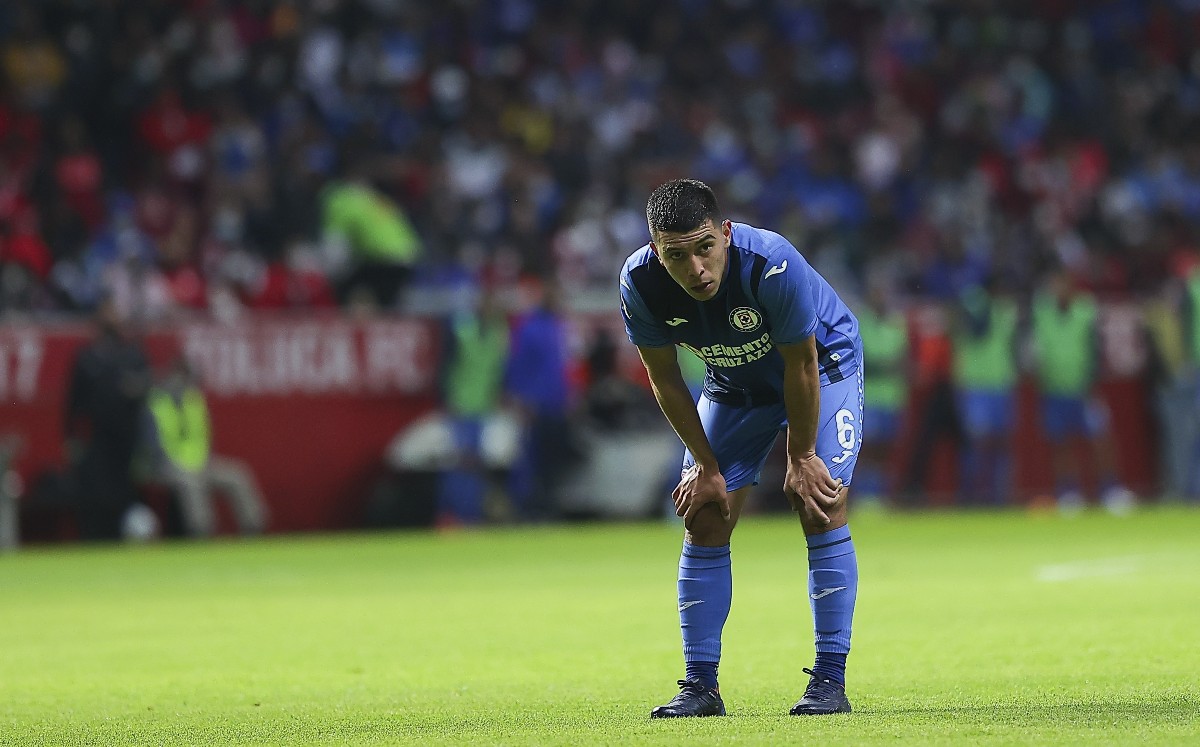 Lira espera que juego entre Cruz Azul y Pumas sea mejor que el Clásico