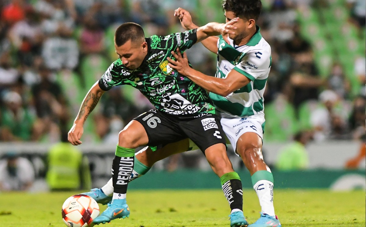 Resumen del partido Santos vs León (1-1); boleto de repechaje a la J17