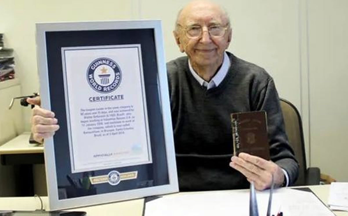 Récord Guinness por trabajar 84 años en misma empresa y tiene 100 años