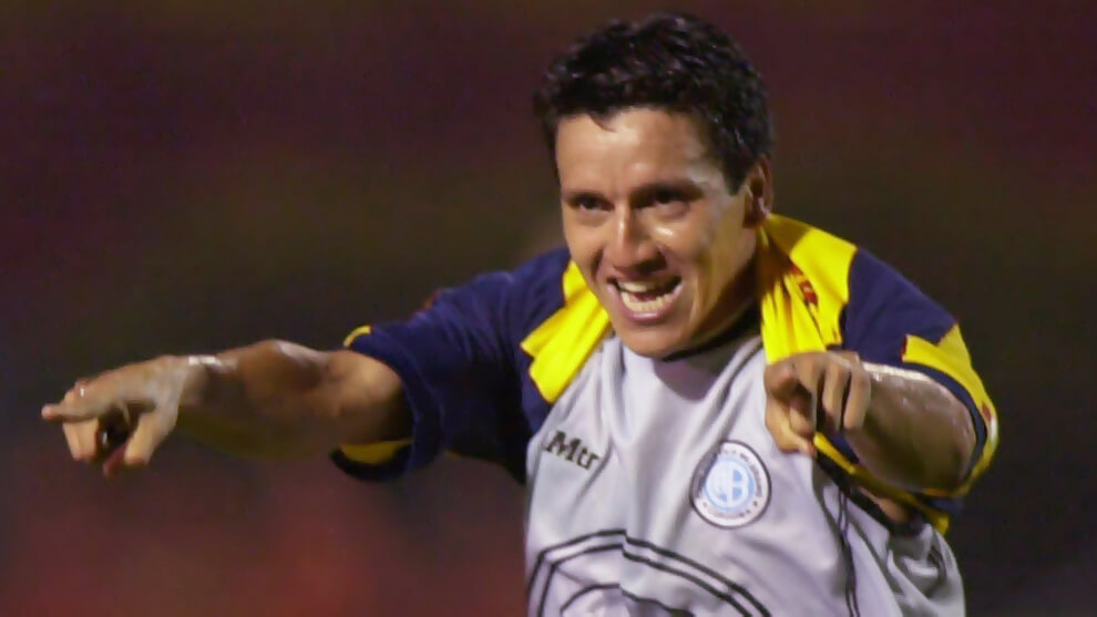 Hugo Castillo piensa que nivel de Diego Valdés mejorará en América