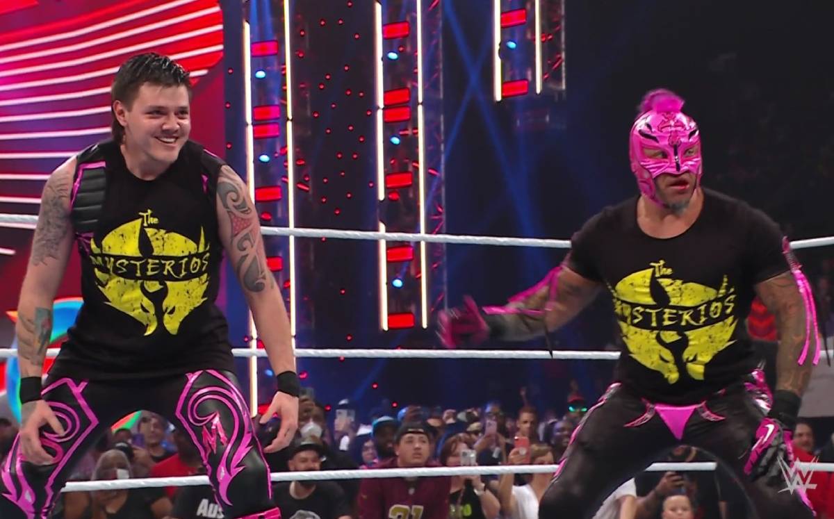 Rey Mysterio Y Dominik Regresan En Monday Night Raw