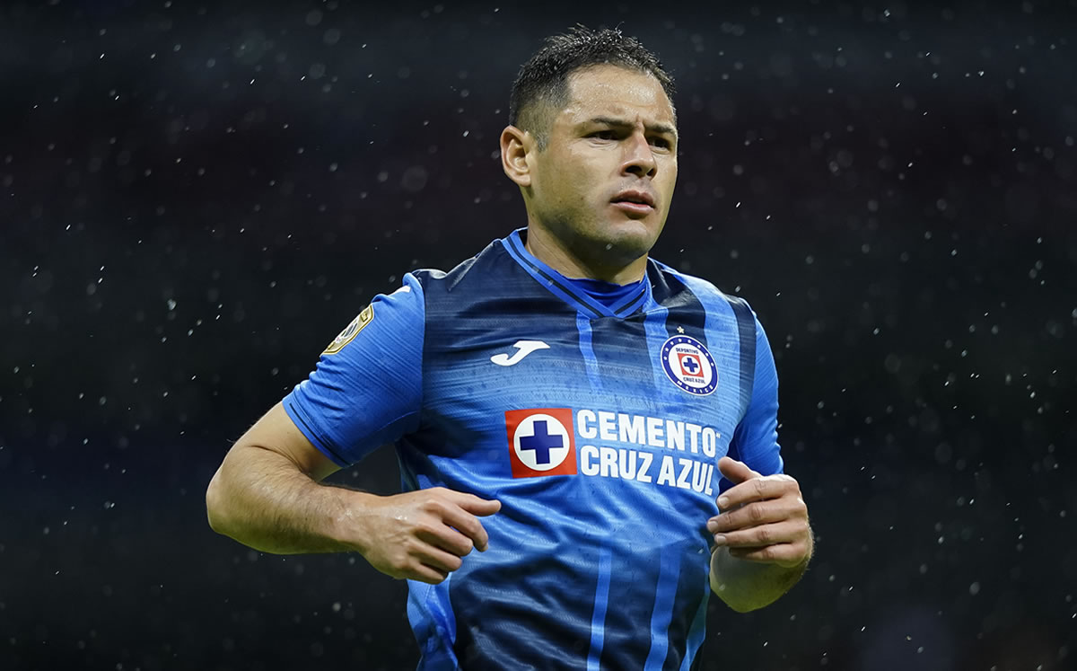 'Ojalá pueda volver'; Pablo Aguilar se despide de Cruz Azul
