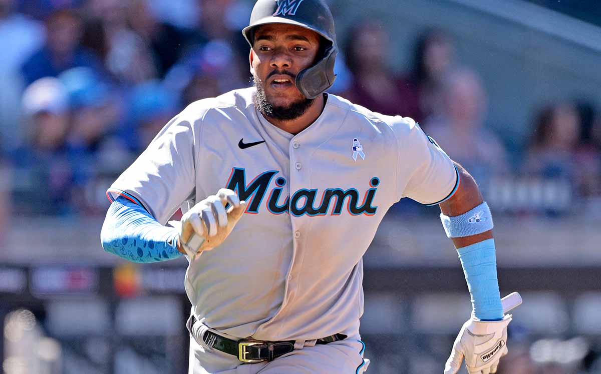 Primer hit fue gran slam; el debut soñado de Jerar Encarnación en MLB ...