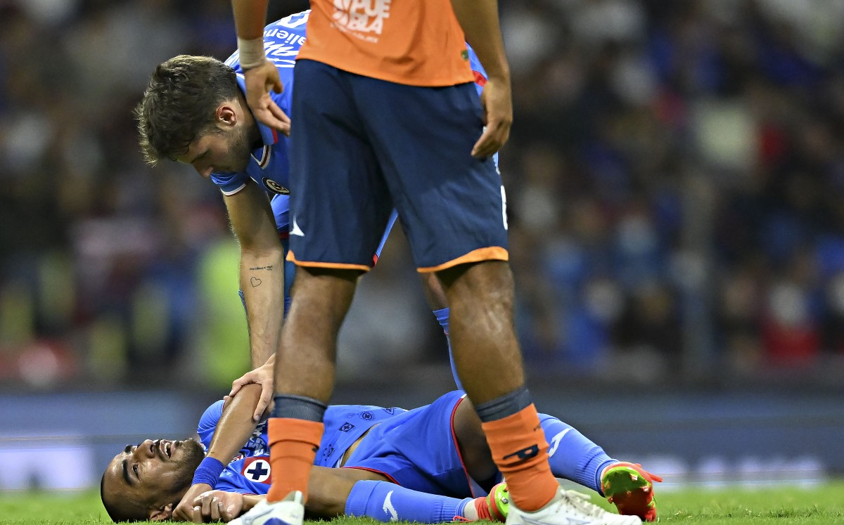 Activan protocolo de conmoción en el Azteca con Rafael Baca