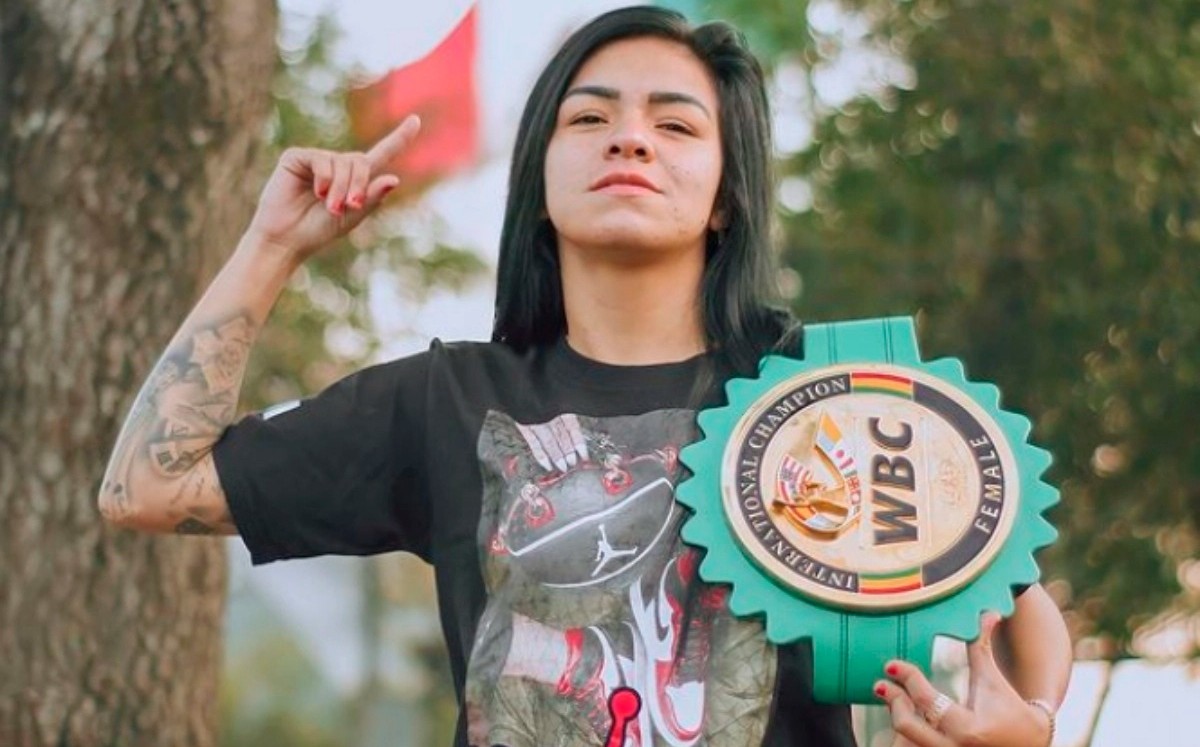 Jaky Calvo busca una oportunidad por el cinto Mosca CMB