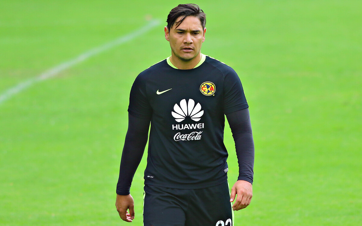 ¿Por americanista? Mamá de Moisés Muñoz le rompió playera del América