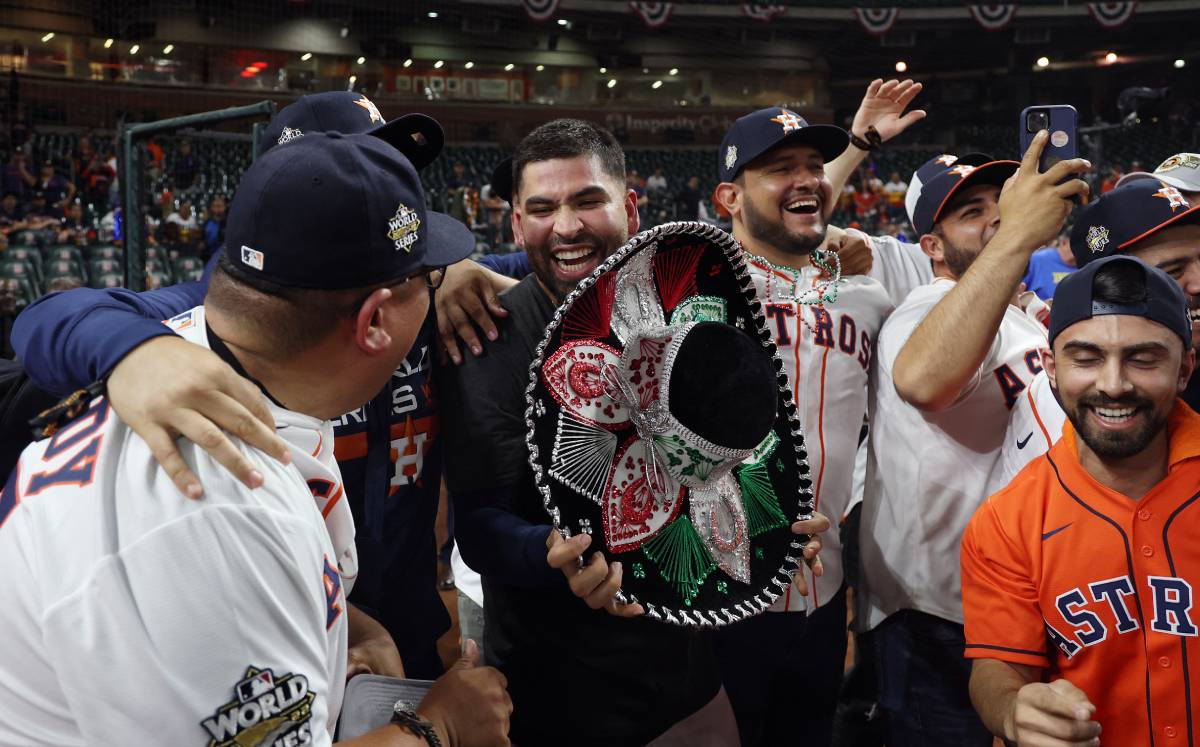 José Urquidy Tras Ganar La Serie Mundial Va Para Mi Gente En México