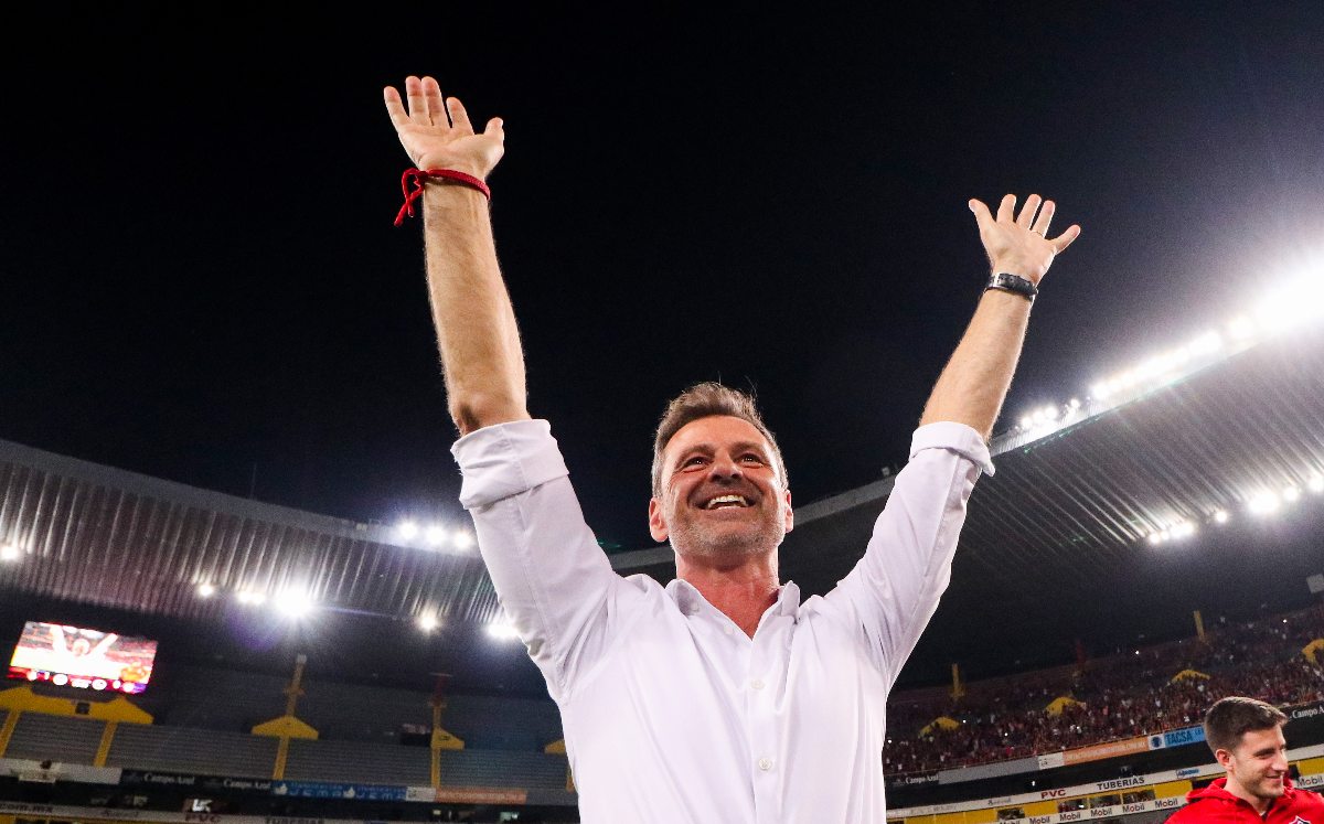 Esposa de Diego Cocca se adelanta y lo felicita por llegar a Tigres