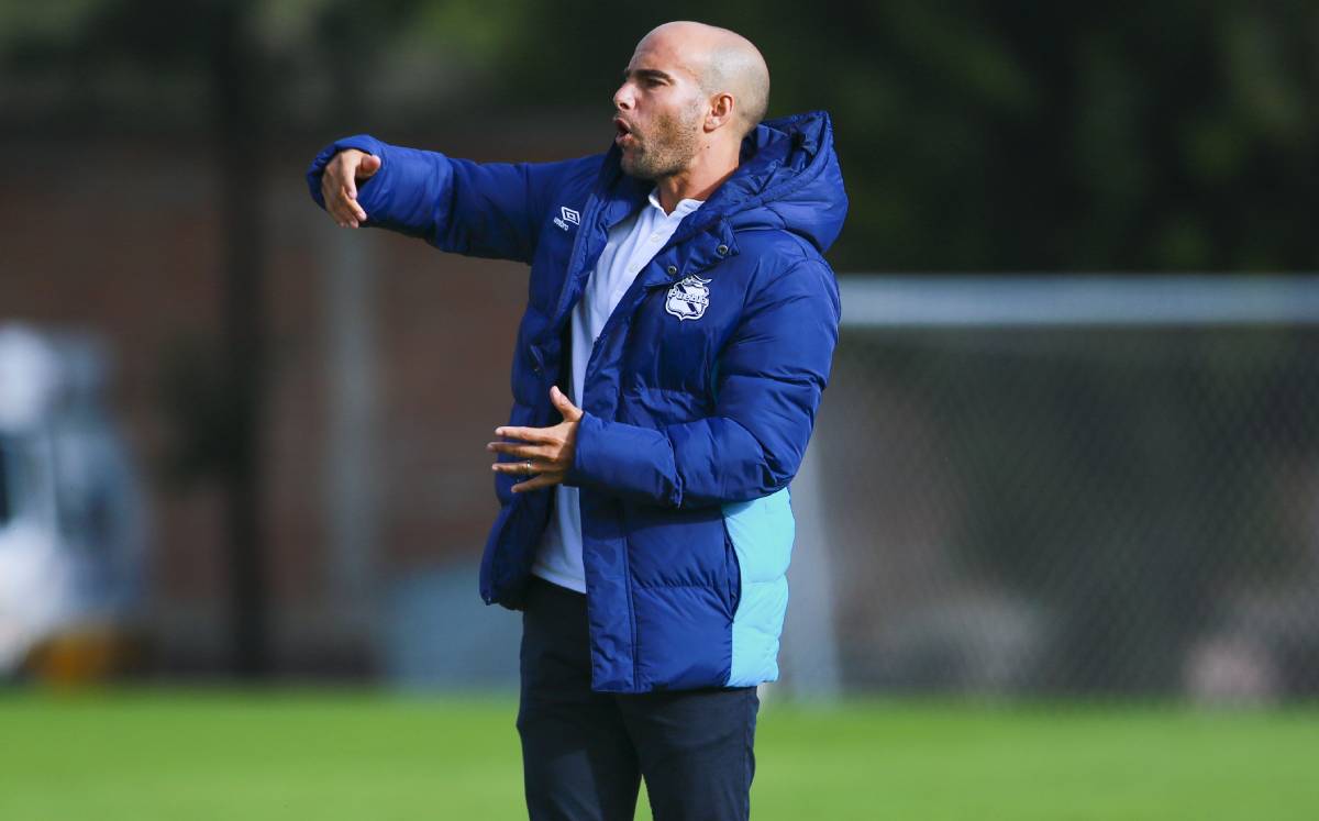 Puebla anunció a Eduardo Arce como su nuevo director técnico