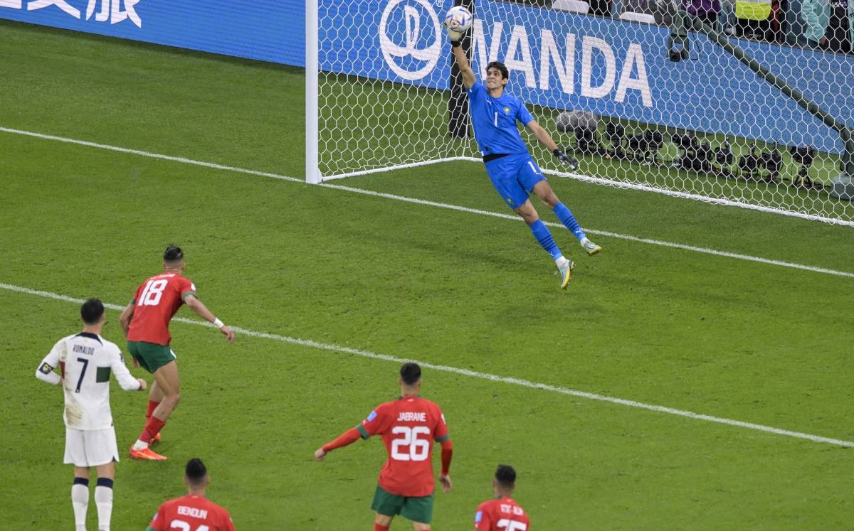 ¡De locura! La atajada de Bono que impidió el empate de Portugal