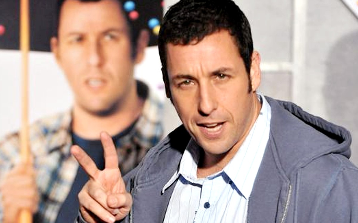 Adam Sandler tiene muchos dobles, personas idénticas a él