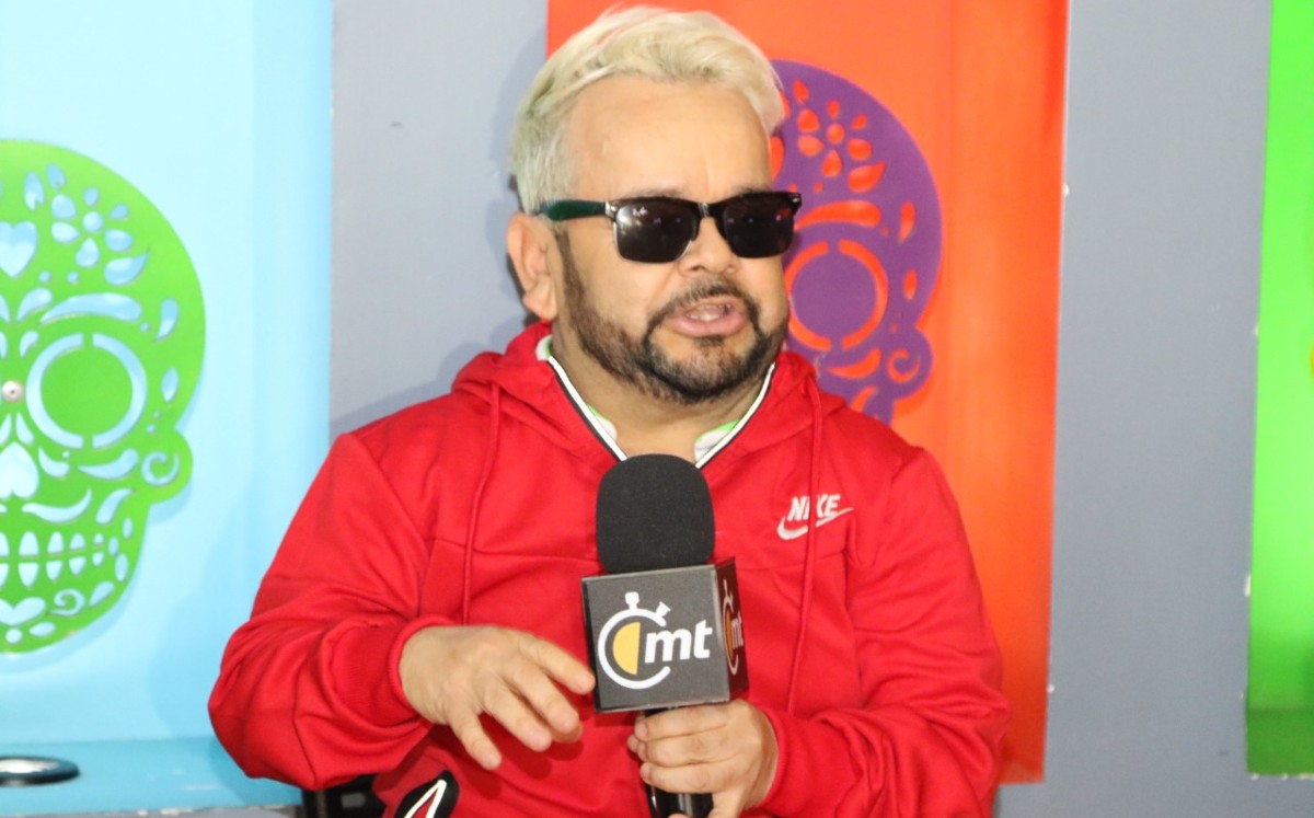 Guapito, el microluchador que apadrinó Abismo Negro