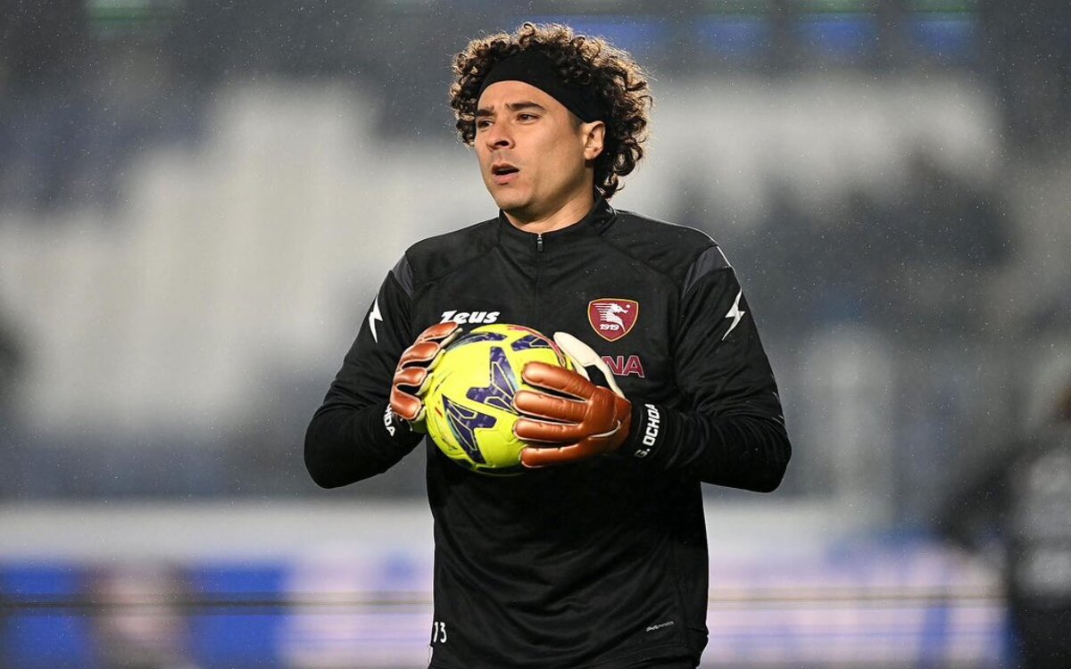 Ochoa recibió gol de Atalanta y participó en tanto del Salernitana