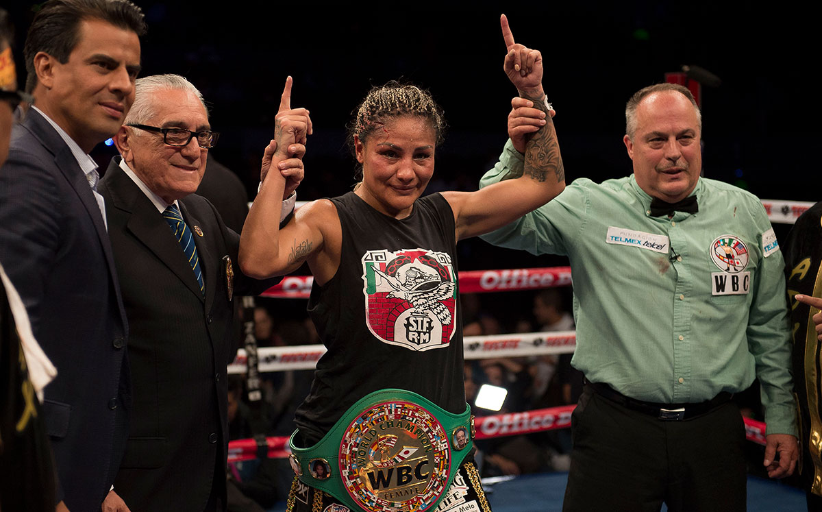La Barby Juárez quiere retirarse del boxeo como Campeona