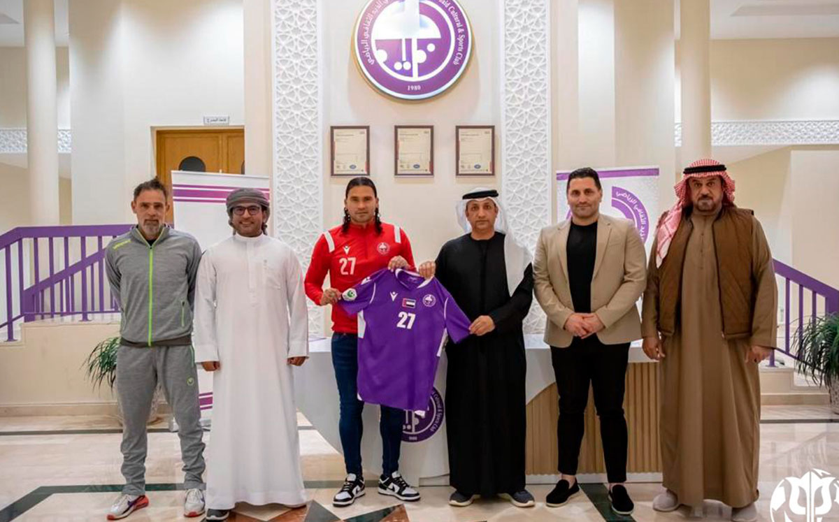 Gullit Peña debutó con el Al-Dhaid Sharjah, en la Liga de EAU