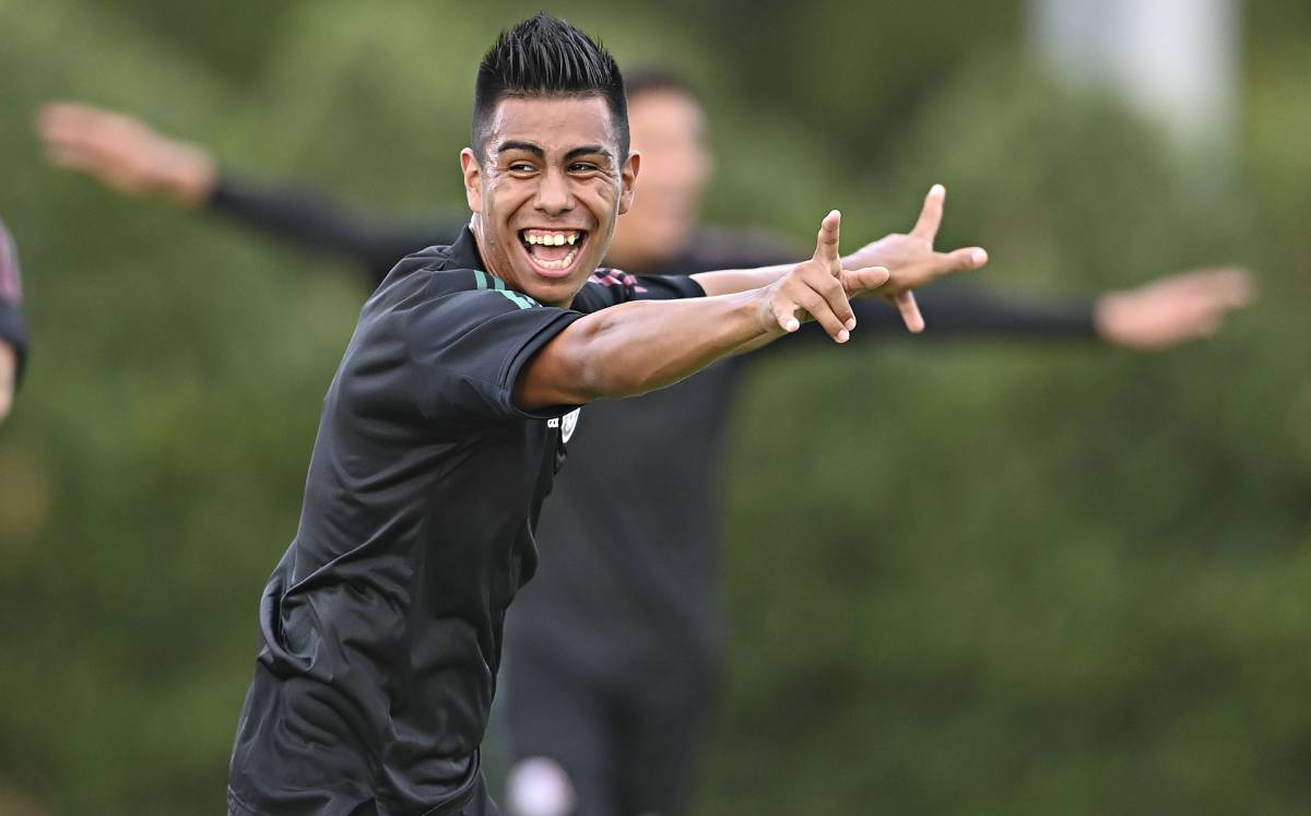 Efraín Álvarez contento por la oportunidad volver Selección Mexicana