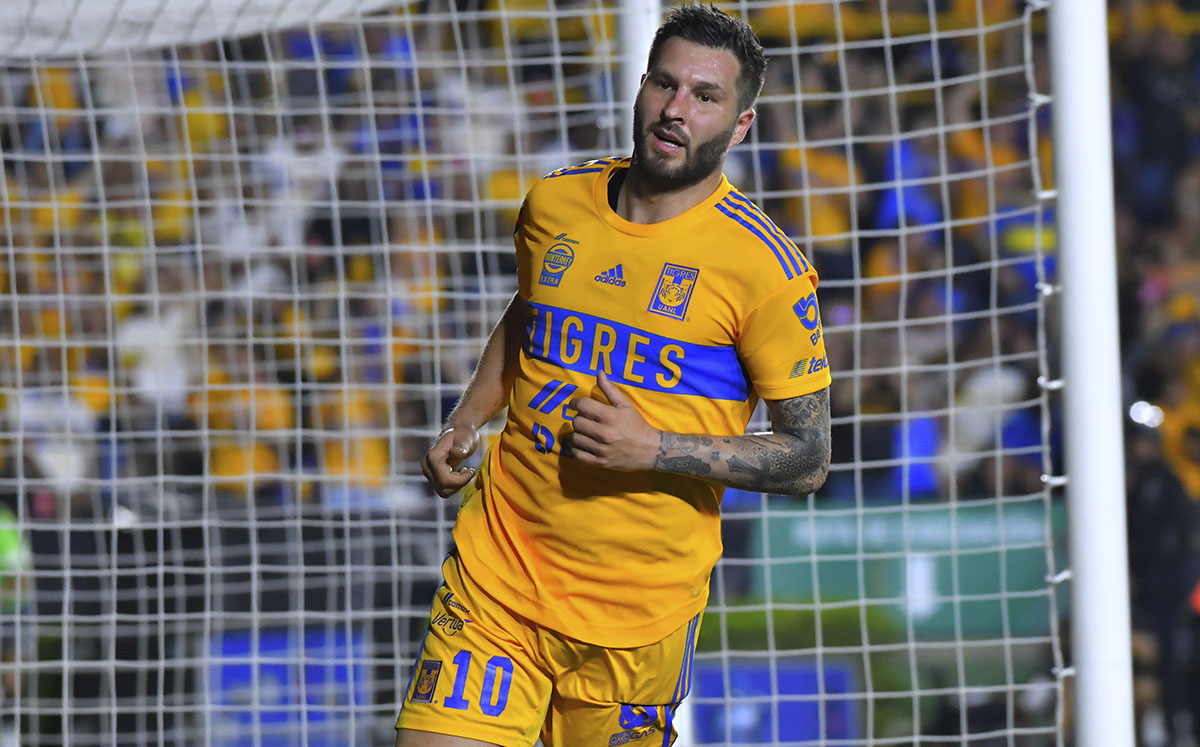 Gignac festeja su gol, ¿hay reconciliación?