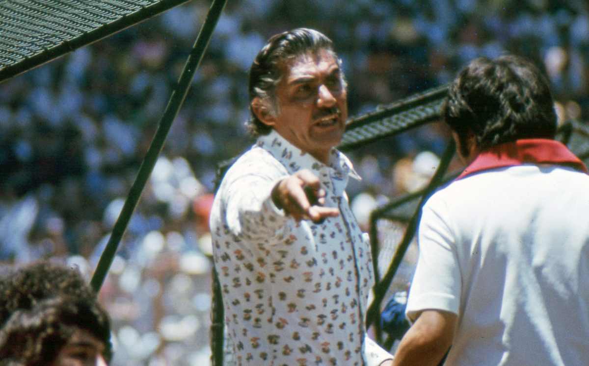 FIFA recuerda a Antonio 'La-Tota' Carbajal tras su muerte