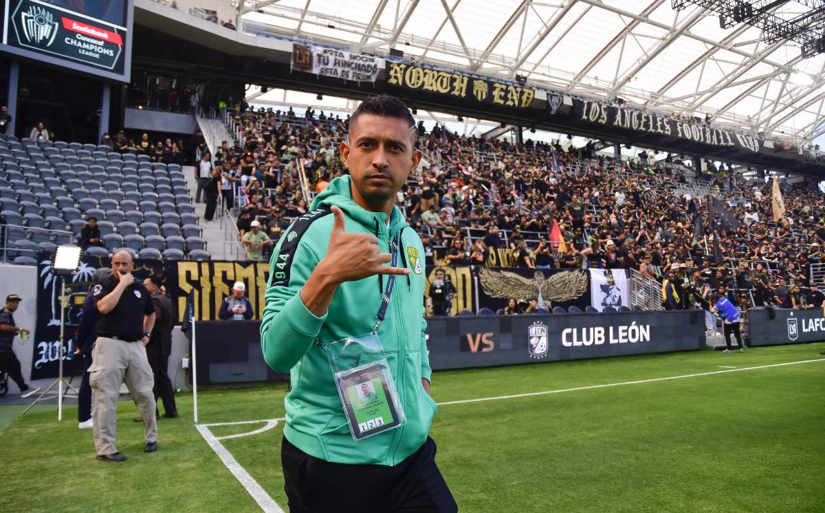 Elías Hernández destaca en el XI de León para la Vuelta ante LAFC