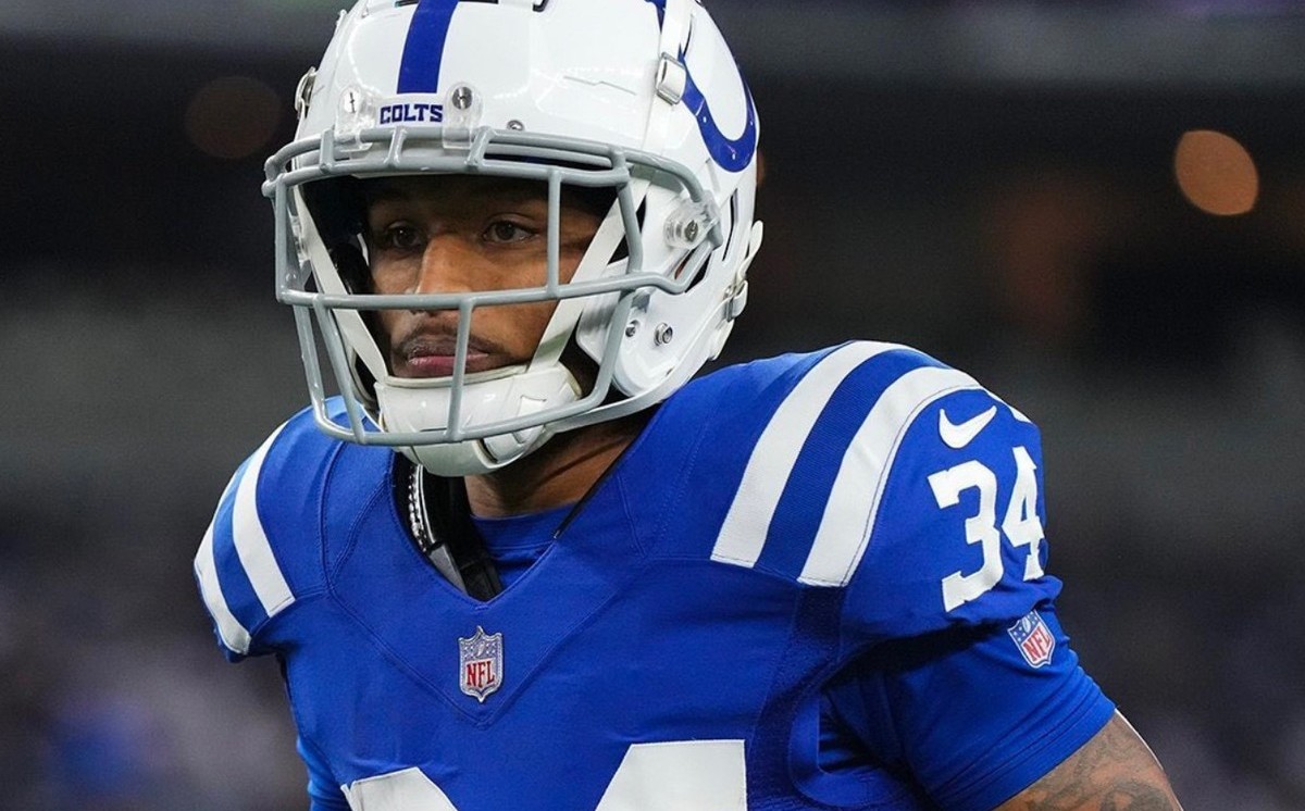 Isaiah Rodgers acepta culpa por violar la política de apuestas de NFL
