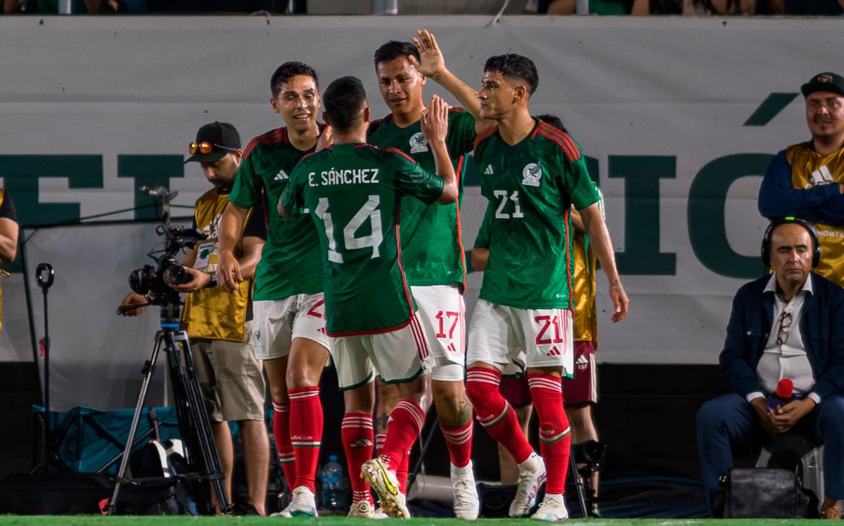 Resumen del partido México vs Guatemala (2-0). GOLES