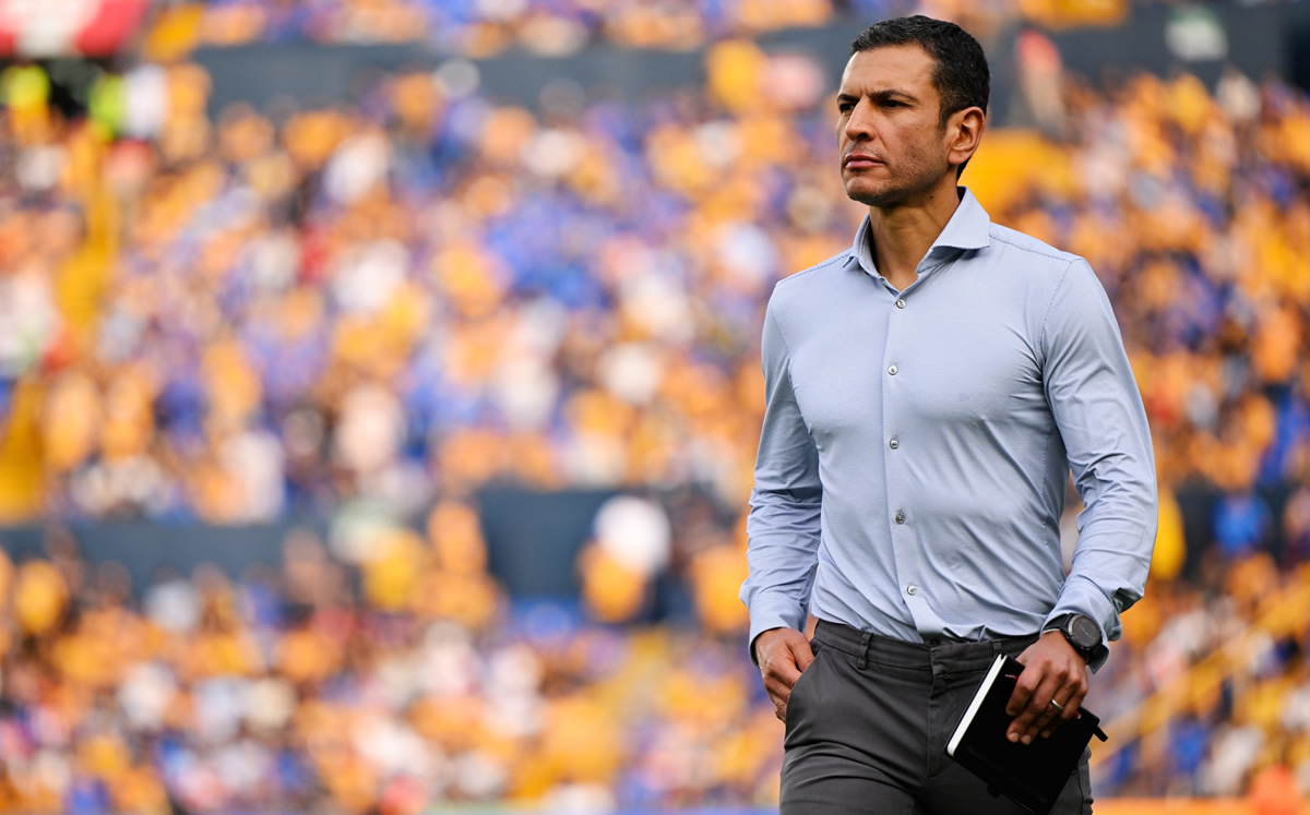 Jimmy Lozano, de ‘chivo expiatorio’ en Tigres, ahora DT de Selección