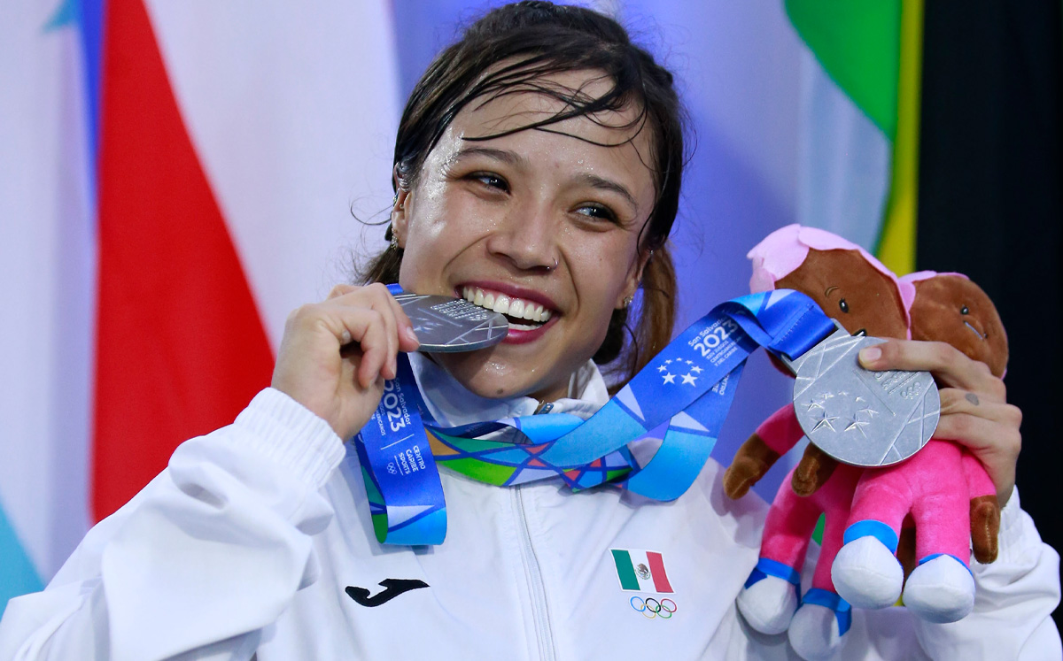 Doble plata en JCC para halterista mexicana Janeth Gómez