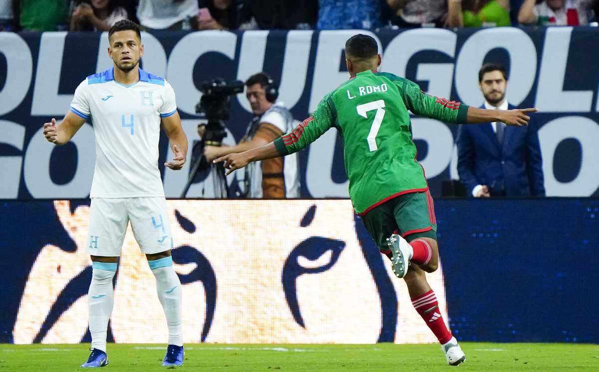 Luis Romo anota gol de vestidor contra Honduras | VIDEO