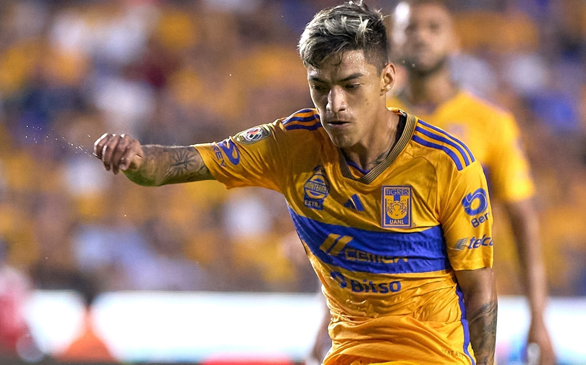 Raymundo Fulgencio es tendencia, afición de Tigres no lo quiere
