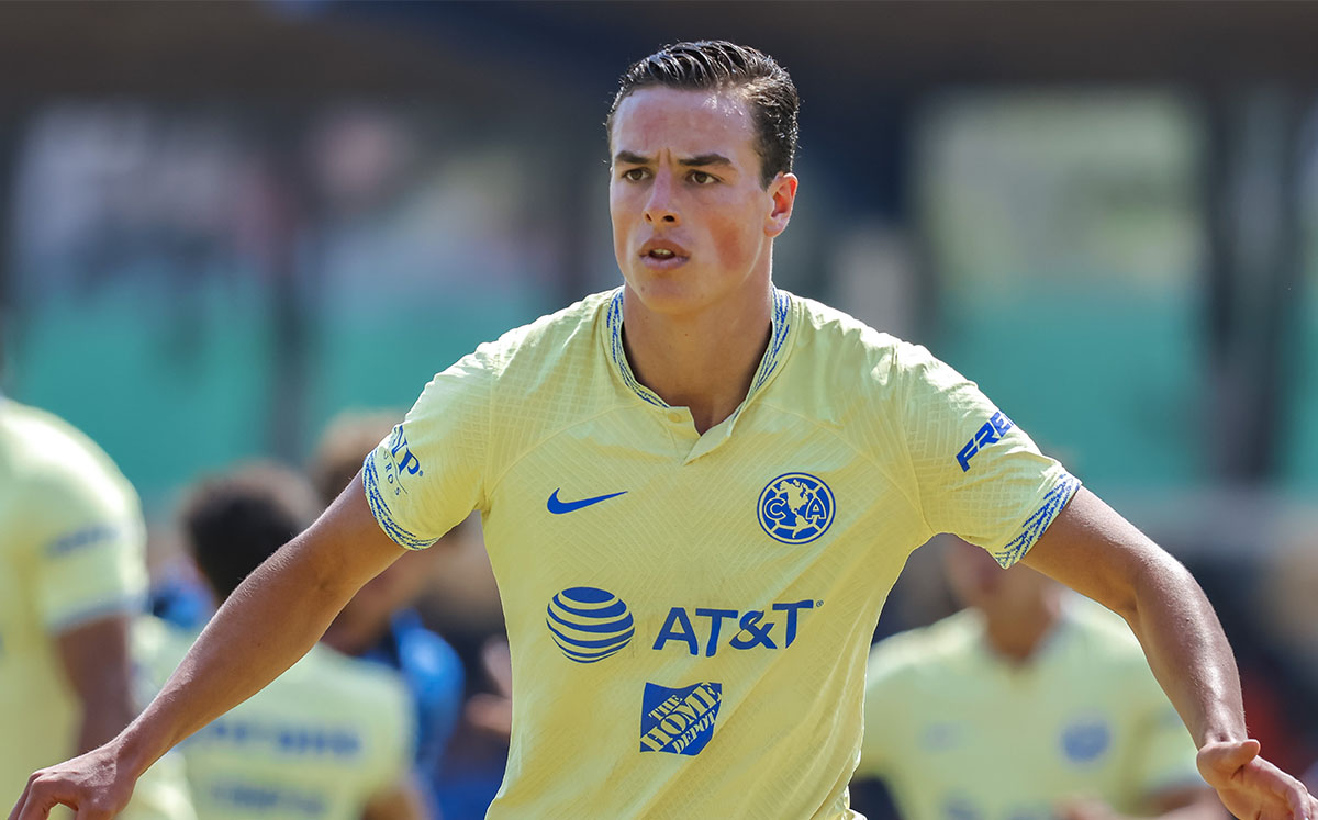 Sporting Gijón suma al mexicano Esteban Lozano del América