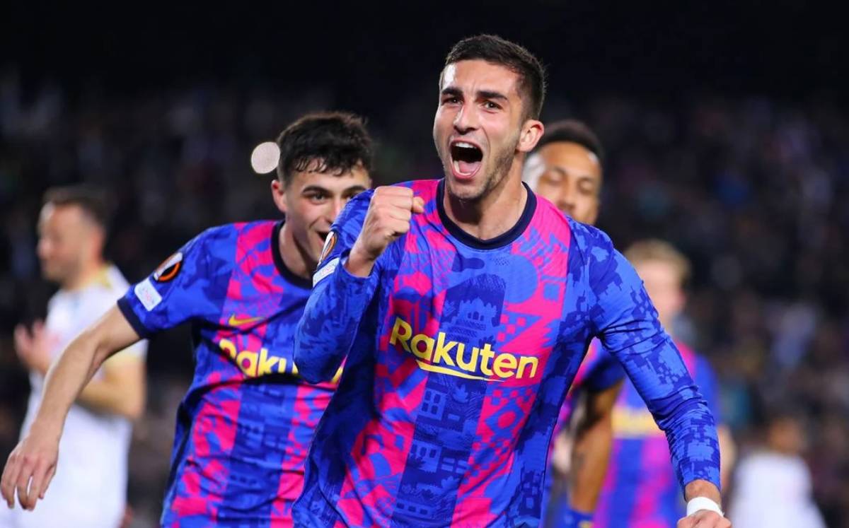 Ferran Torres hereda '7' de Dembelé en Barcelona y cede 11 a Raphinha