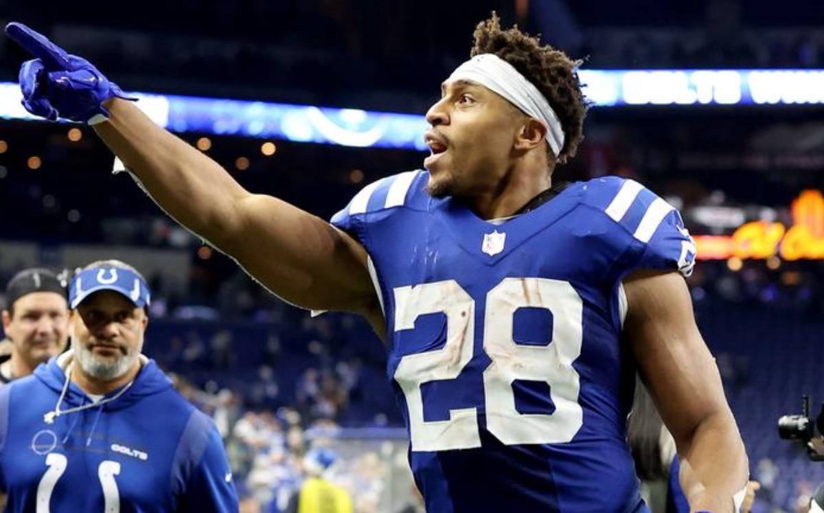 Jonathan Taylor llegó a un acuerdo de 42 mdd con Indianápolis Colts