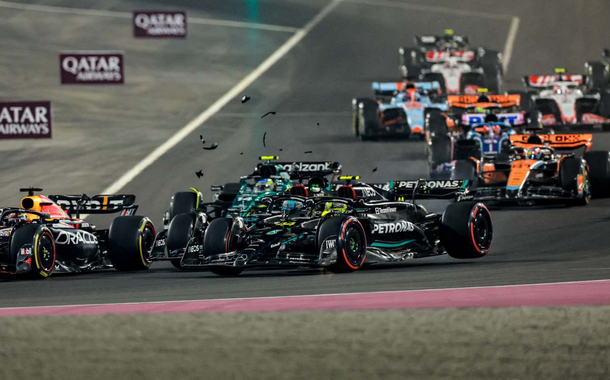 F1. Hamilton quedó FUERA de GP de Qatar por choque con coequipero