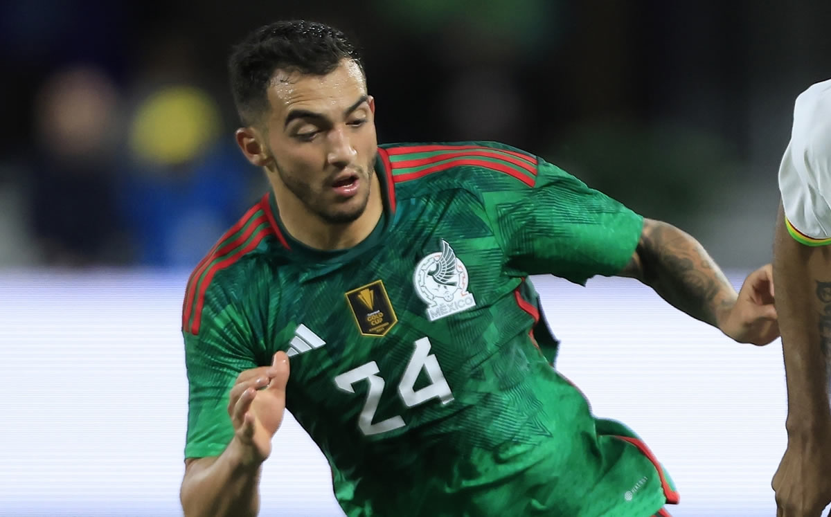 Mexican footballer Luis Chavez discusses his struggles in the Russian ...
