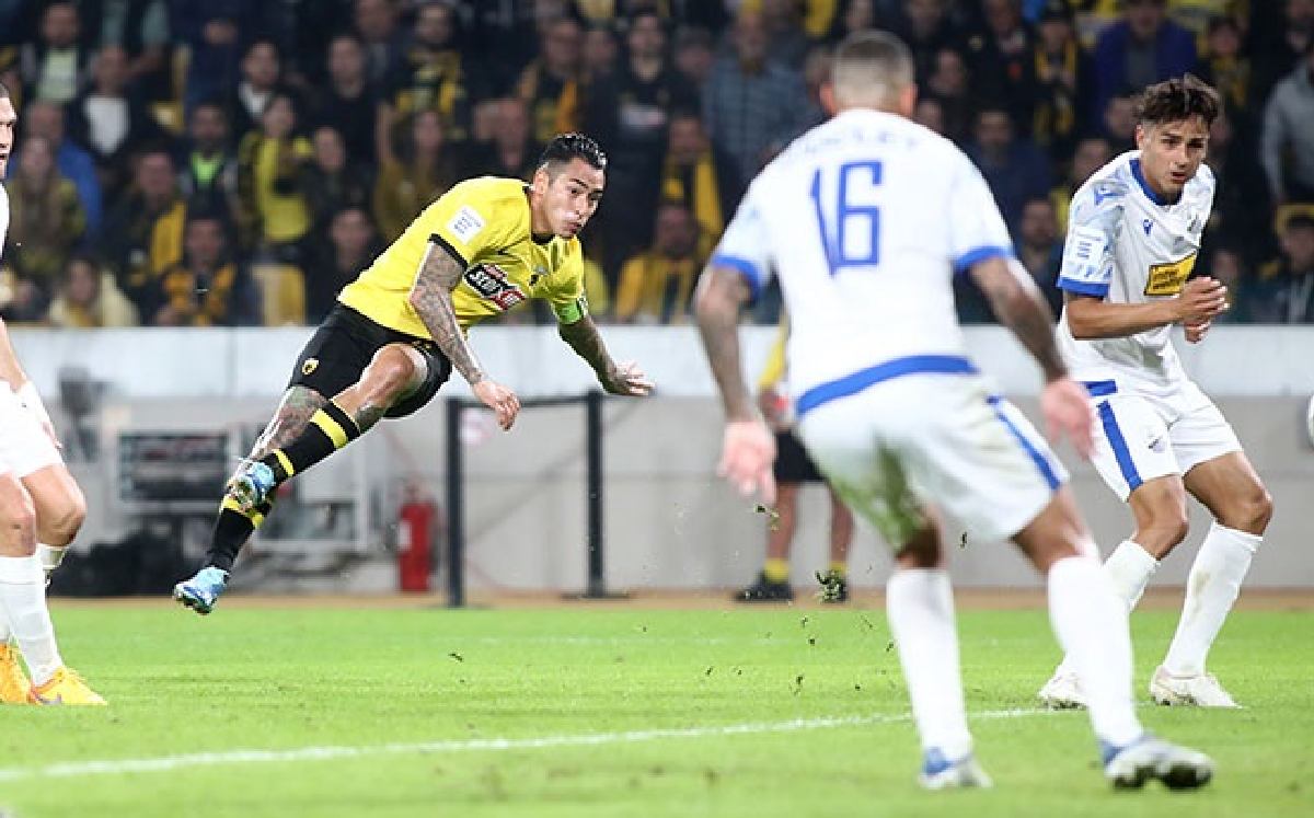 AEK se impone 3-0 al equipo de Lamia, en la Súper Liga de Grecia