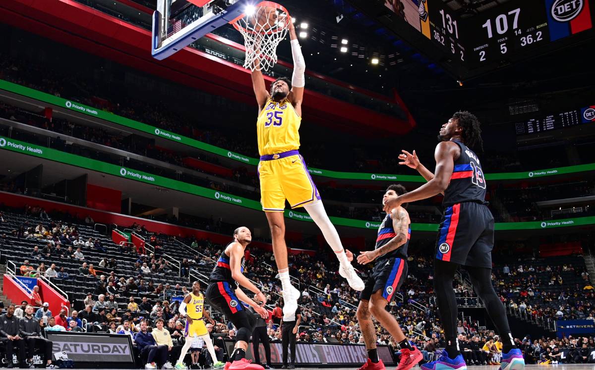 Lakers vence a unos Pistons que ya suman 15 derrotas consecutivas