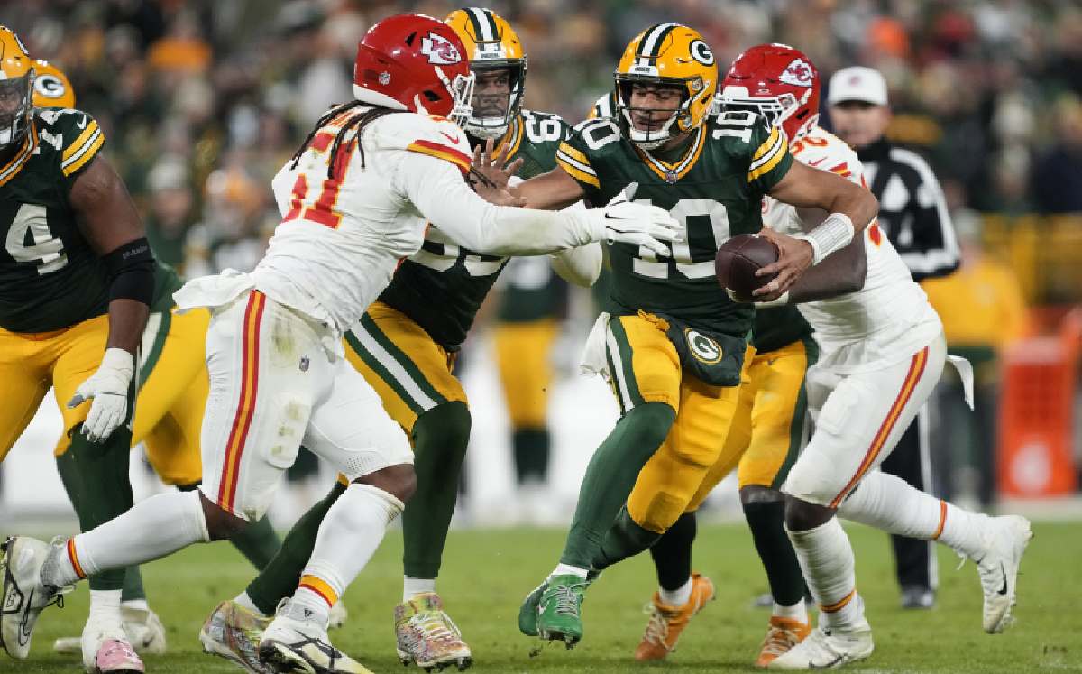 Packers vence en Lambeau Field 27-19 a Chiefs en el cierre dominical