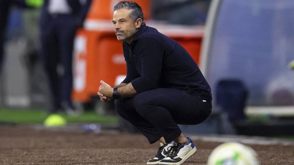 Rafa Puente Jr. regresa al banquillo al ser nombrado DT de famoso club