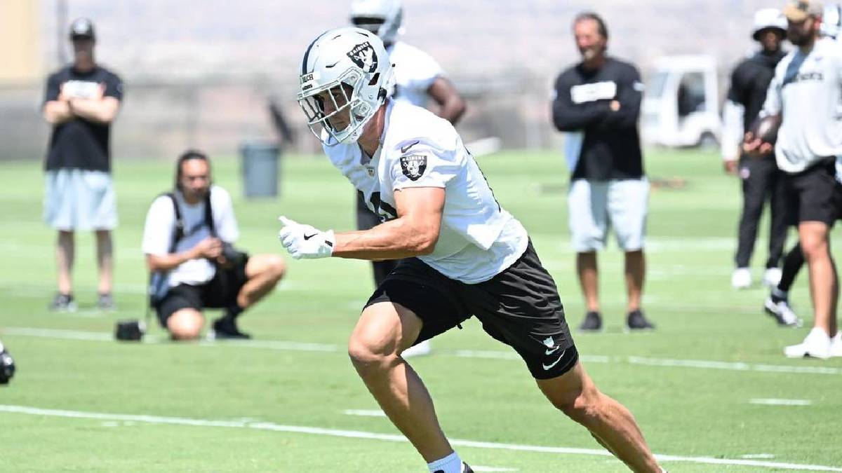 Jack Bech y Tre Tucker brillan en el campamento de entrenamiento de Ra