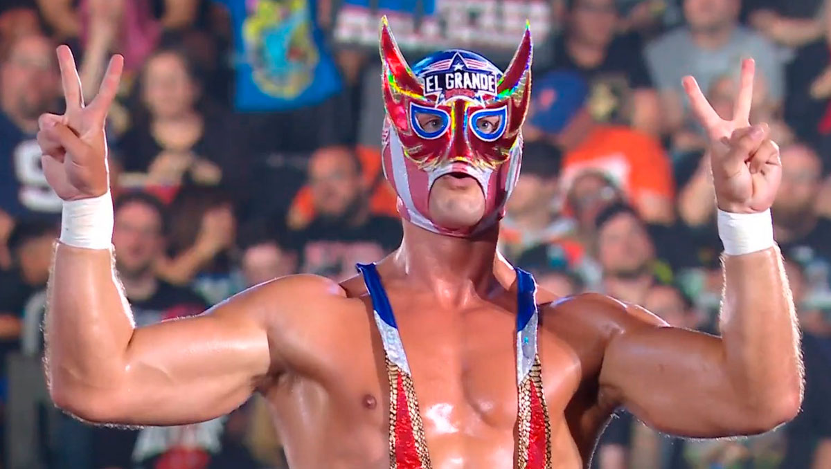 El Grande Americano se roba el corazón de los fans en Triplemanía