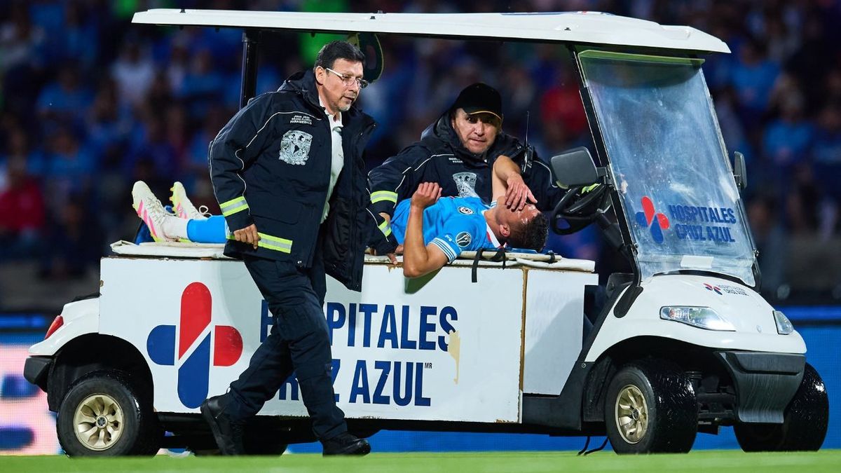 El jugador de Cruz Azul que lloró por su terrible lesión