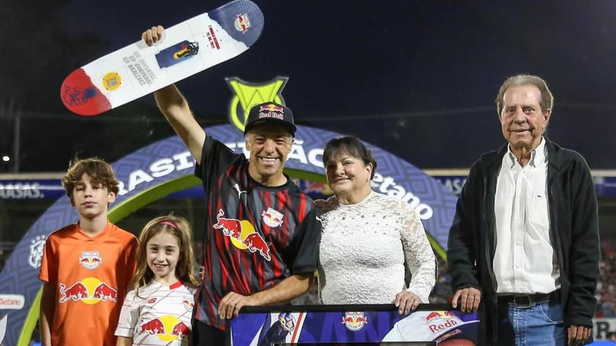 Sandro Dias rompe 2 Récord Guinness en el skateboard