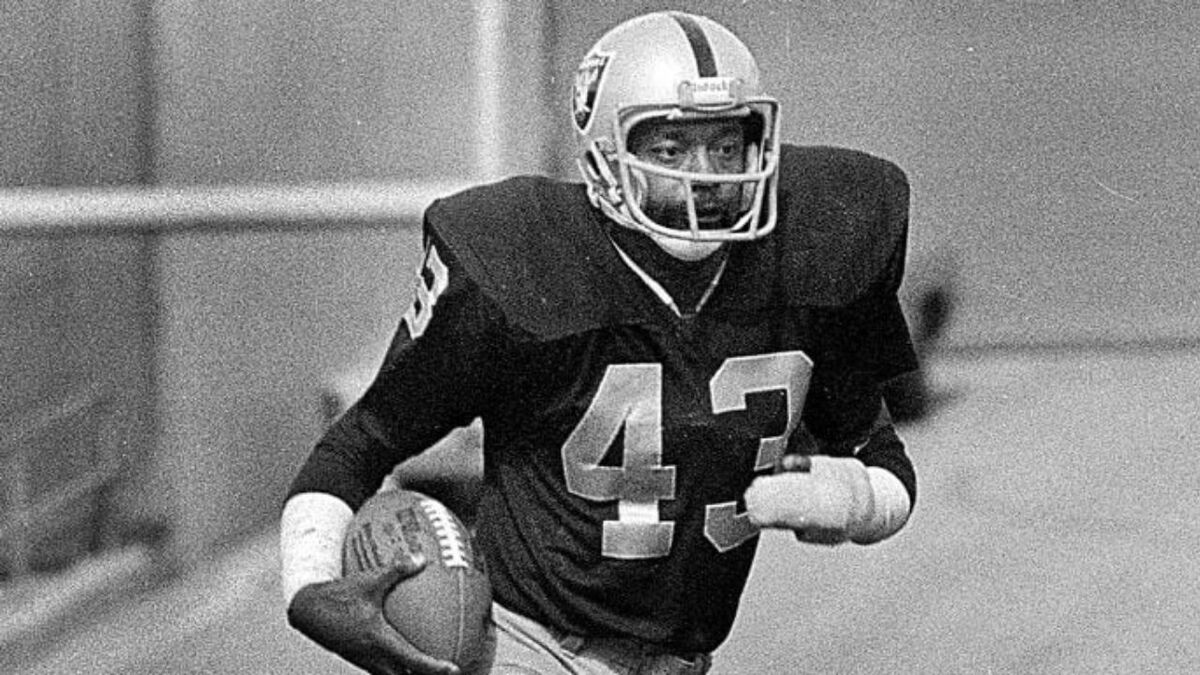 Falleció George Atkinson, leyenda y campeón con los Raiders