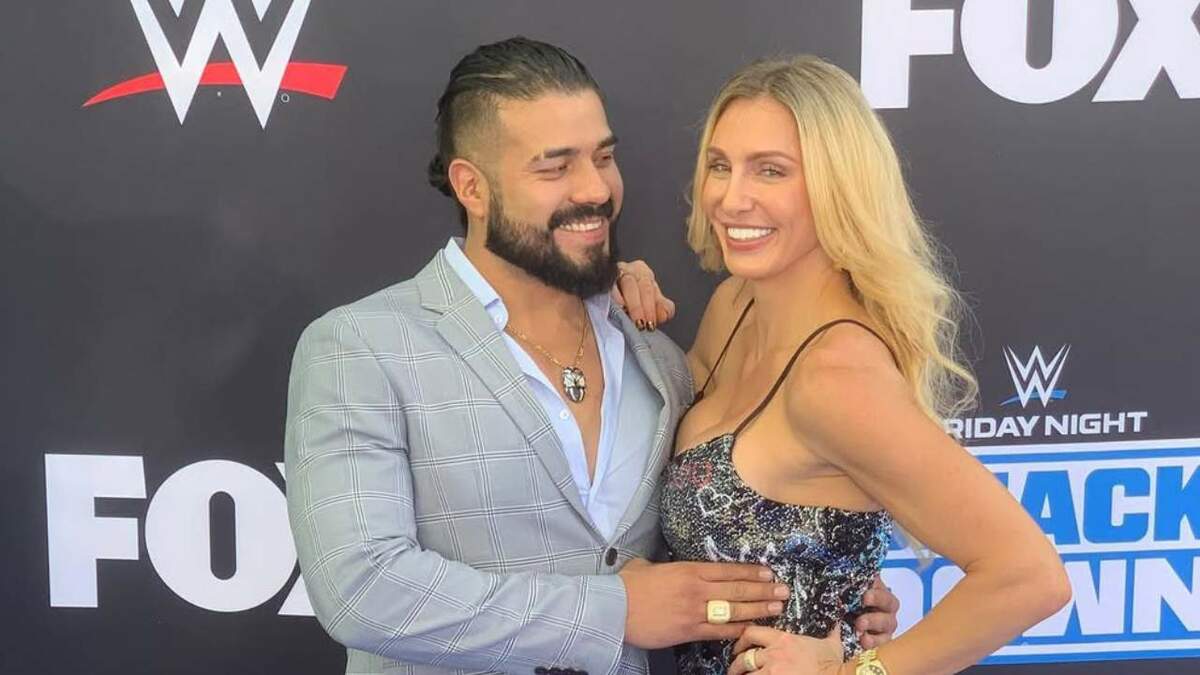 Andrade explica lo que generó su divorcio con Charlotte Flair