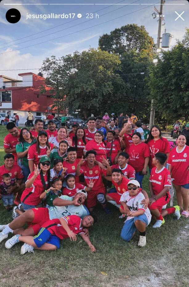 Jesús Gallardo sorprende a fans del Toluca jugando en futbol llanero