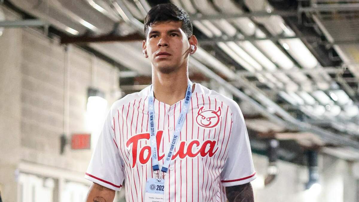 Robert Morales, el nuevo delantero que busca Pumas para reforzarse