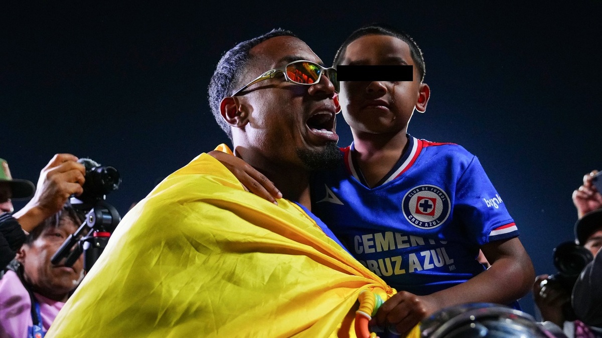 Willer Ditta reta a GOLPES a aficionado de Pumas por esta RAZÓN